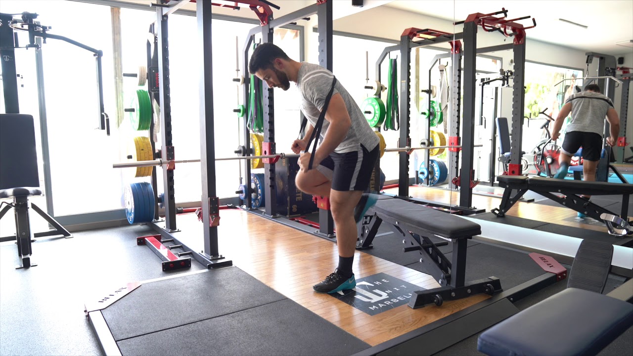 Flexiones declinadas con goma (Push ups declinados) - YouTube