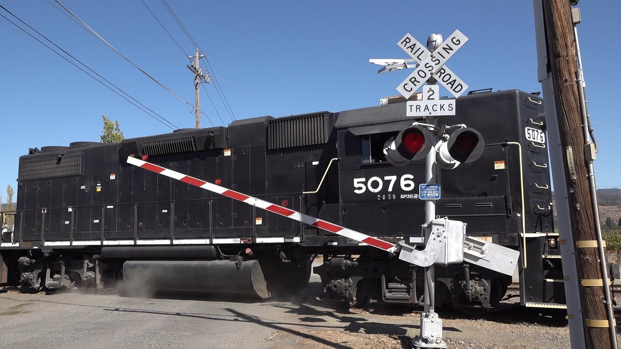 NVRR 5076 Light Power South And Activation & Time Out, Fulton Ln Railroad Crossing, St. Helena ...