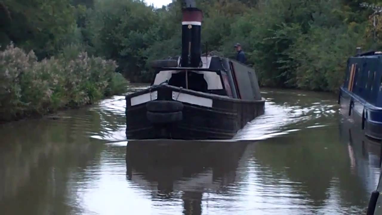 Steam Narrow Boat Adamant - YouTube