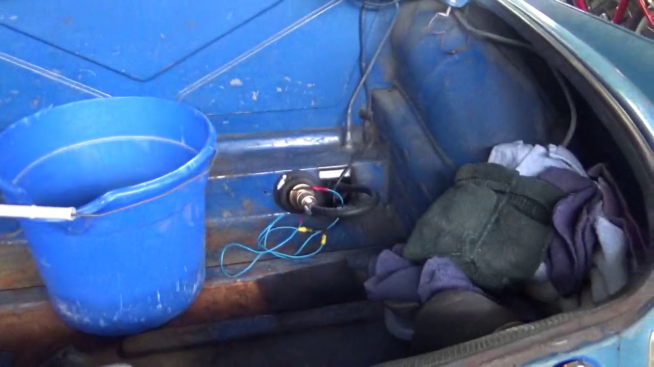 1977 MGB Redoing the Trunk Part 1 - YouTube