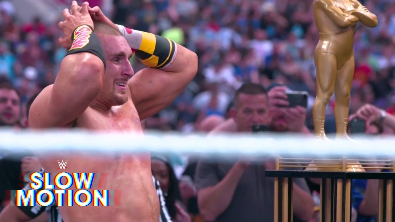 Amazing slow-motion footage of the Andre Battle Royal: Exclusive, April ...