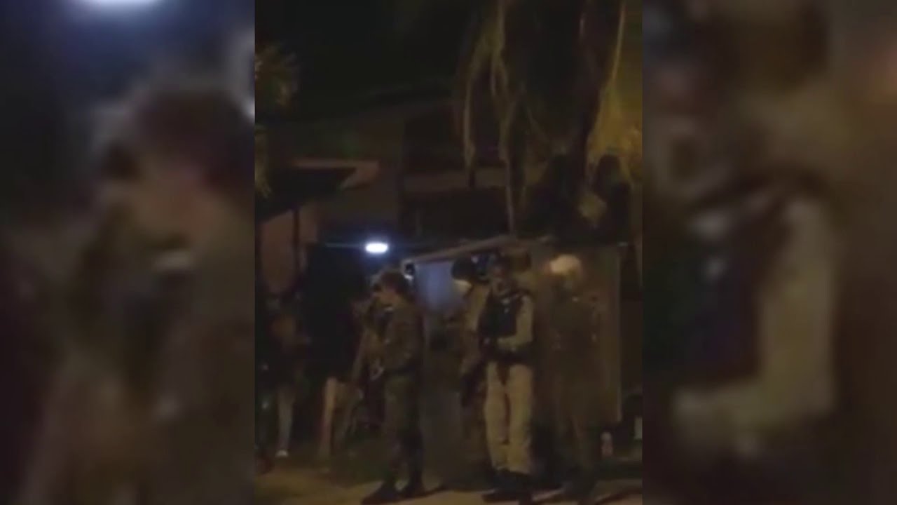 Police forced to use riot shield on Belize City operation - YouTube