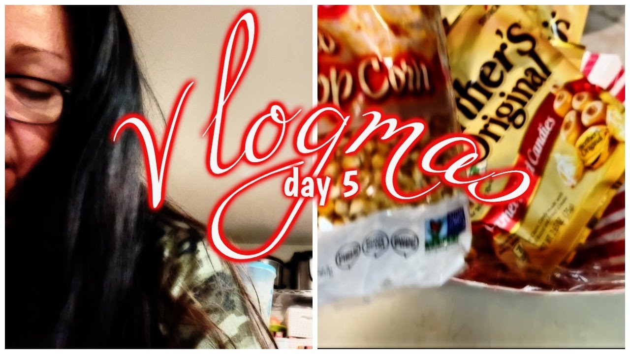 RAIN, POPCORN, PAJAMAS | Vlogmas Day 5 - YouTube