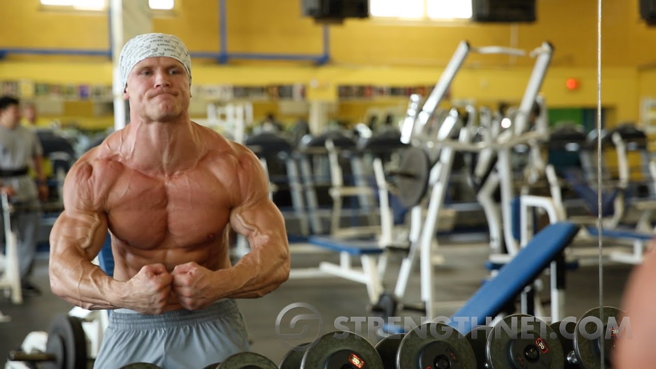 Trainer and Fitness Model Shawn Russell Trains Chest and Triceps - YouTube