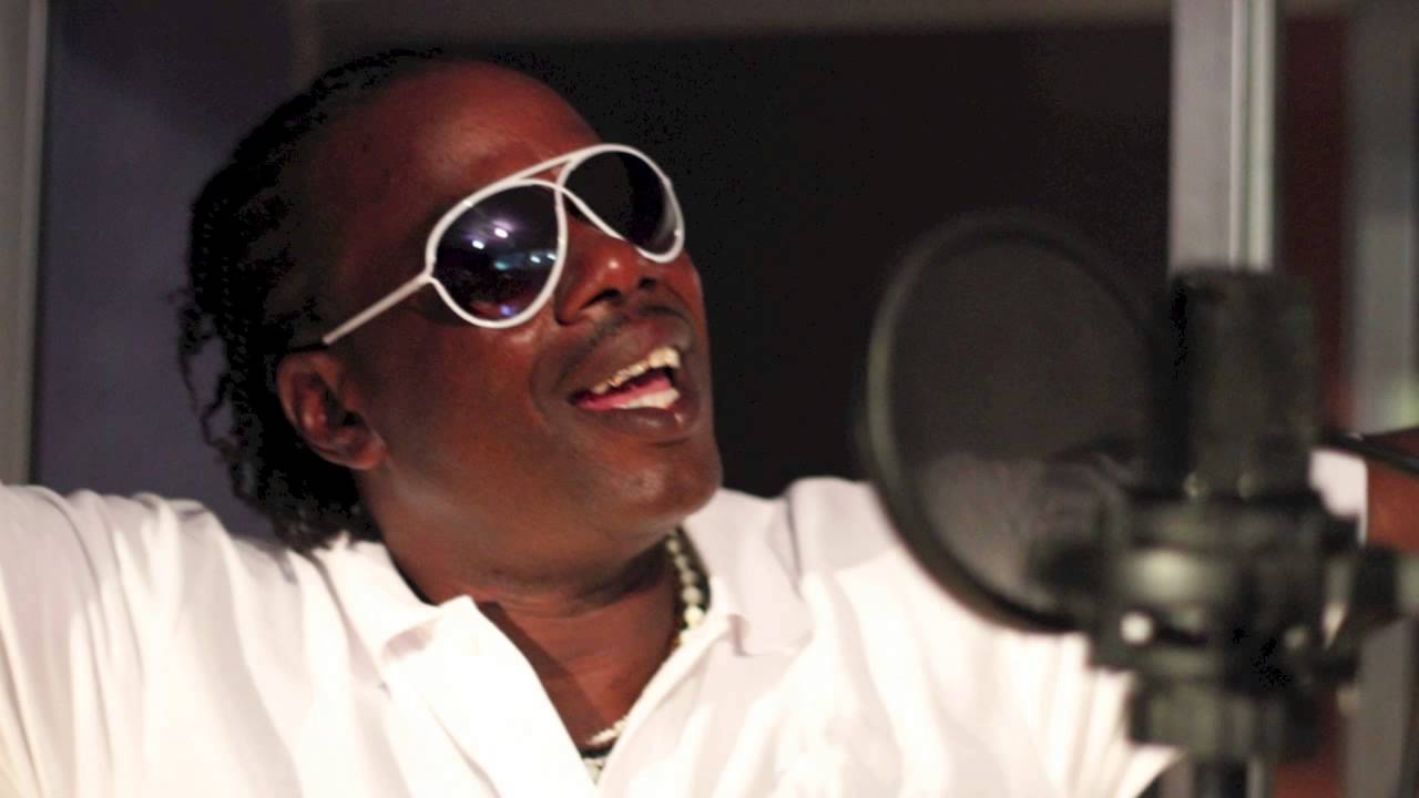 DJ 20-Shak Shak (Audio 2014 Vincy Soca) - YouTube