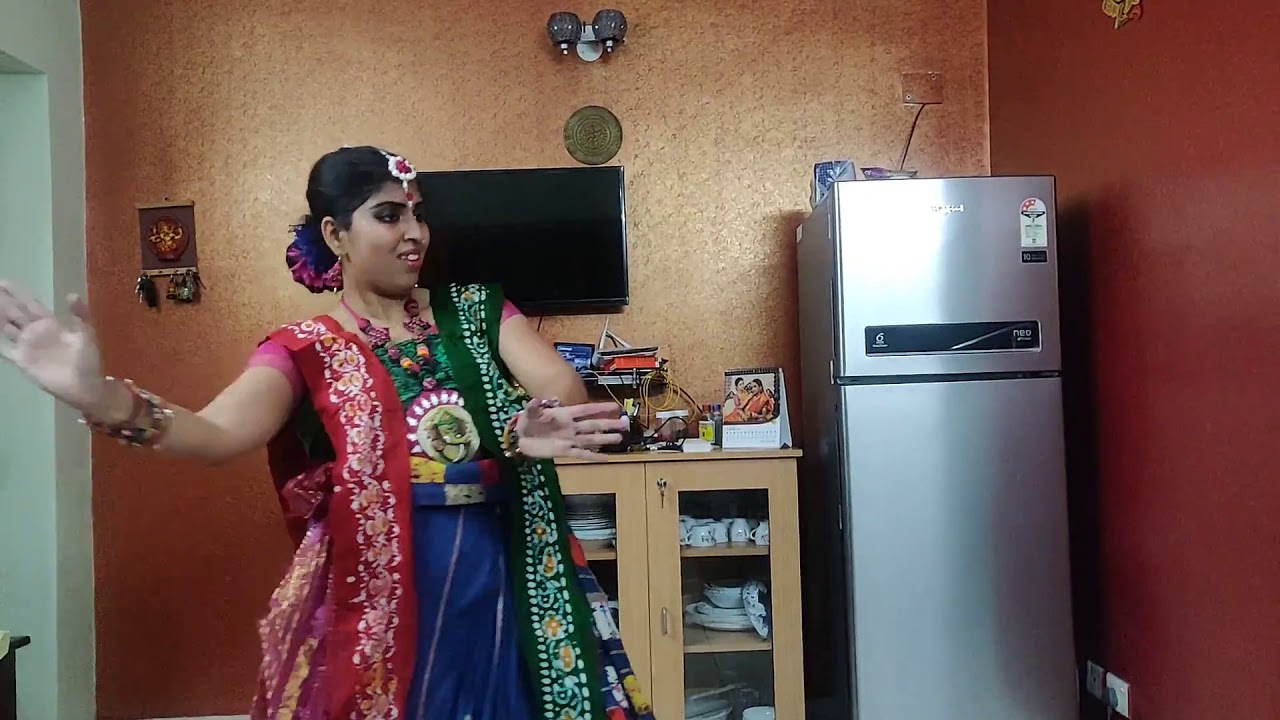 Baje Baje Ramyabina - YouTube