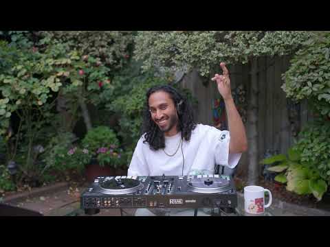 AQUECIMENTO W/ VHOOR on NTS RADIO (Brazil, Portugal, Angola) | Global Luciphone Mix by Omar ؏