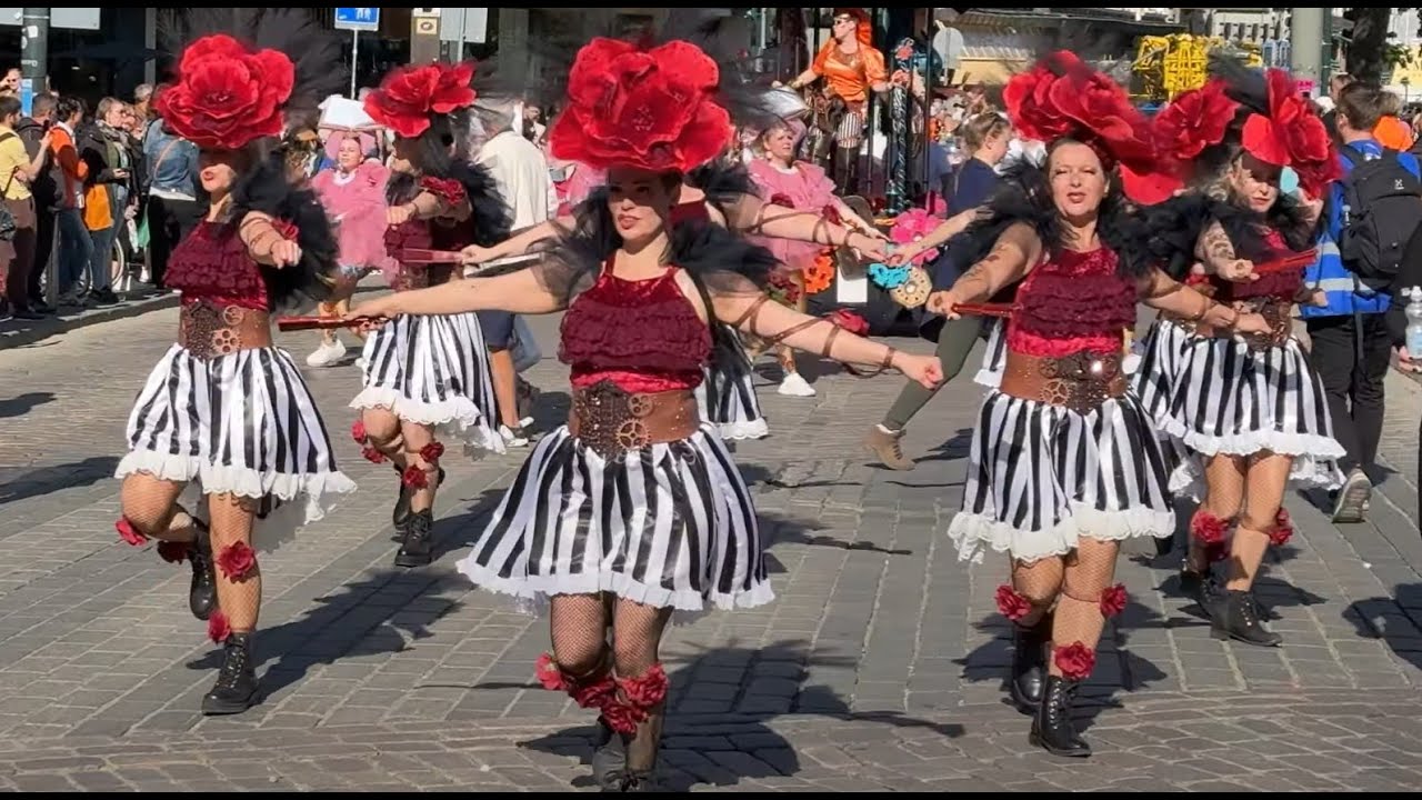 Helsinki Samba Carnaval - Samba Carioca - Turku 4K - YouTube
