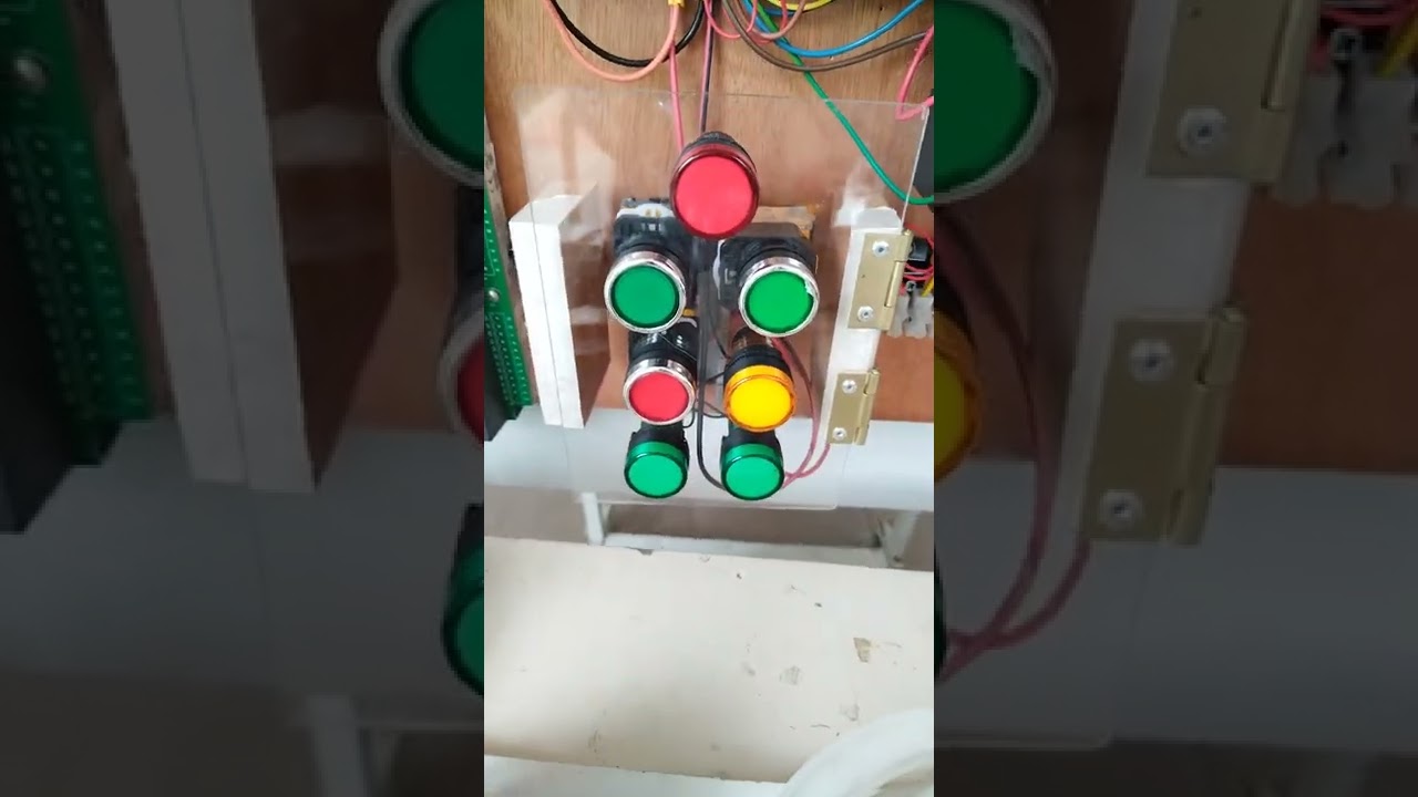 My new BMS/BAS Training Station - YouTube