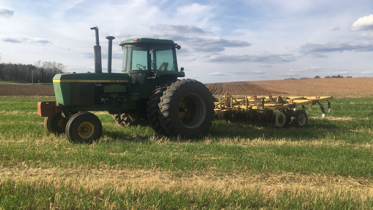 Finishing spring chisel plowing - YouTube