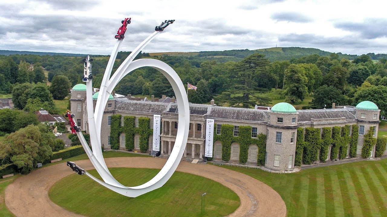 The Goodwood Festival of Speed Sculpture 2017 - YouTube