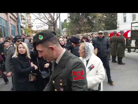 Haydar Ulusoy Askeri Törenle Uğurlandı! Özge Ulusoy Babasının Ardından Böyle Gözyaşı Döktü