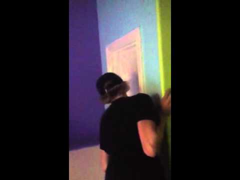 Pee on the wall - YouTube