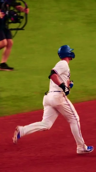 Spanish radio call of Corey Seager's EPIC game-tying 9th inning homer - YouTube