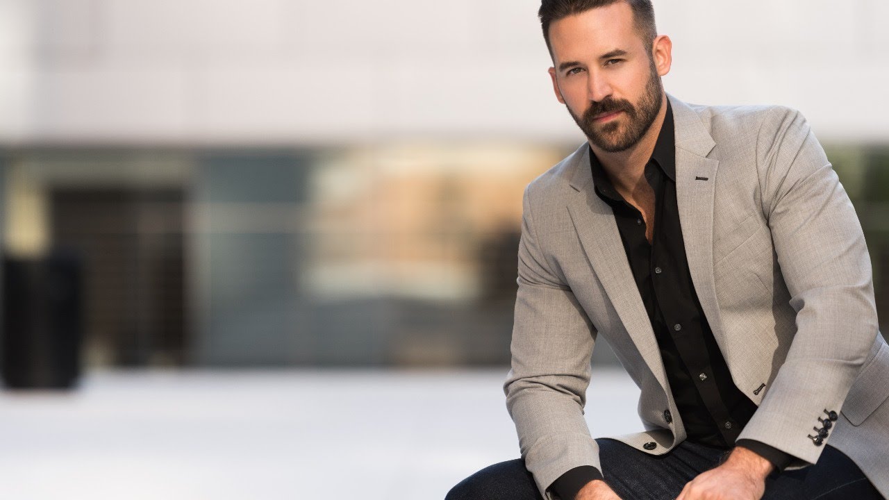 Steven LaBrie "Remaining an Artist in Troubled Times" - YouTube