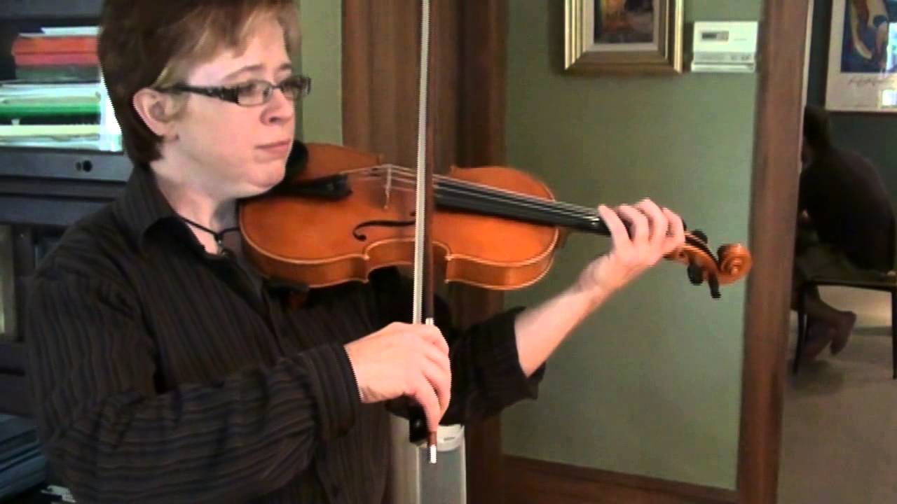 "Minuet 1" from Suzuki Violin Book 1, with piano - YouTube