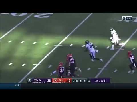 LAMAR JACKSON CRAZY 47 YARD TOUCHDOWN RUN - YouTube