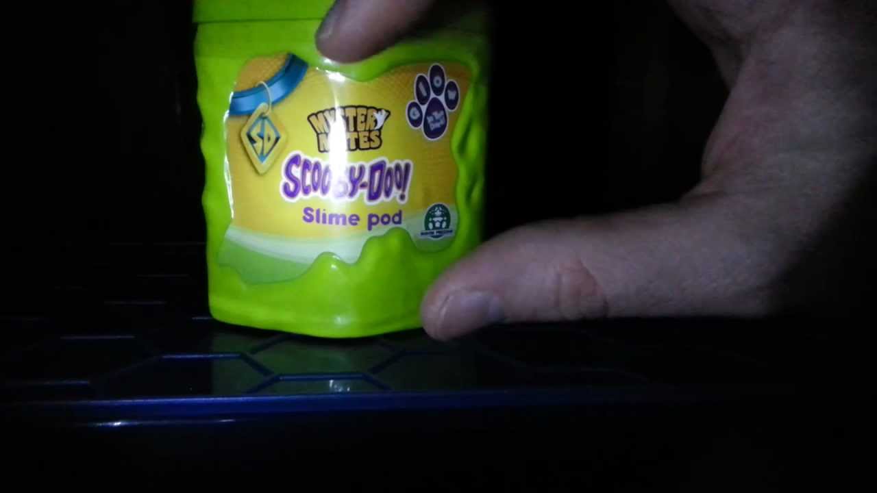 Scooby-doo glow in the dark slime - YouTube