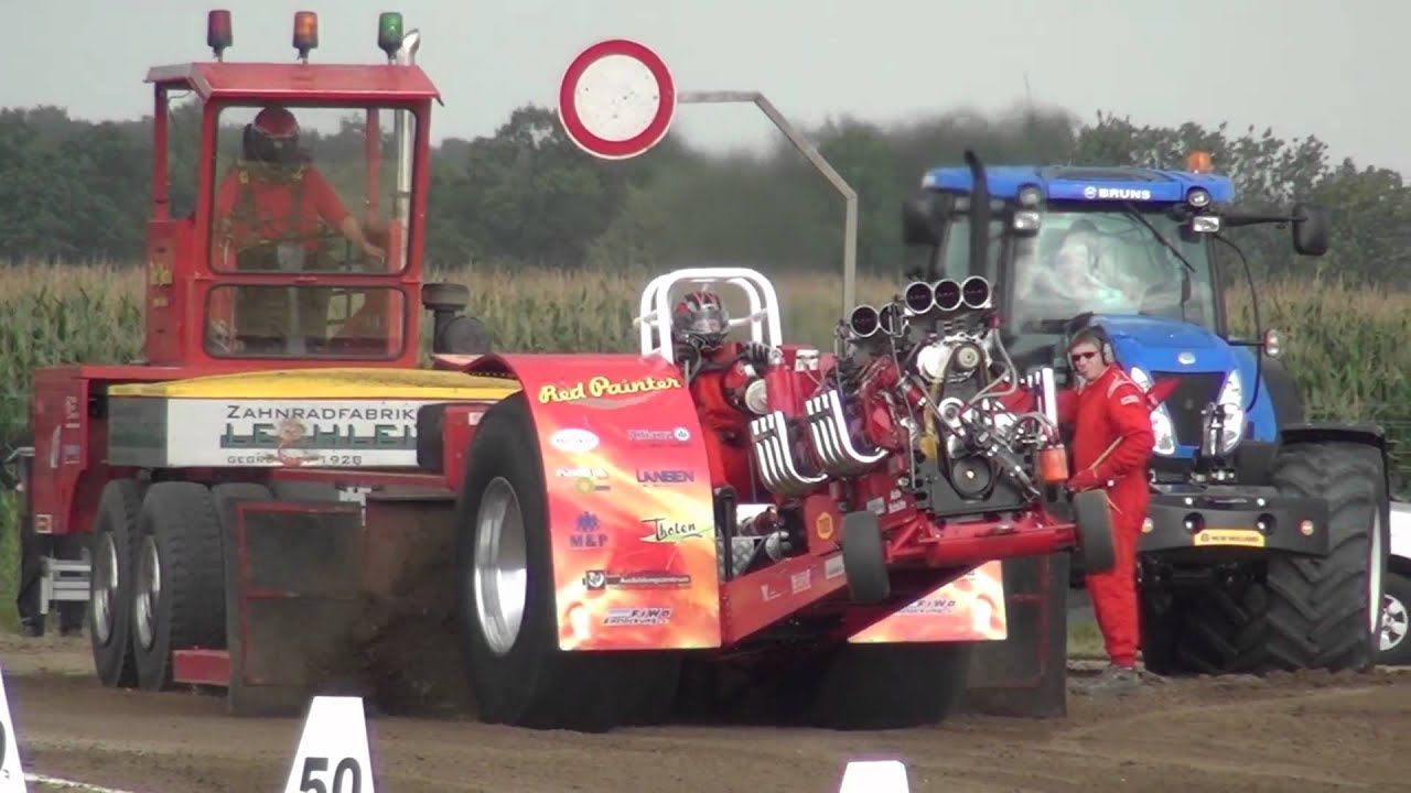 Red Painter Crash @ Edewecht 2011 Tractor Pulling - YouTube