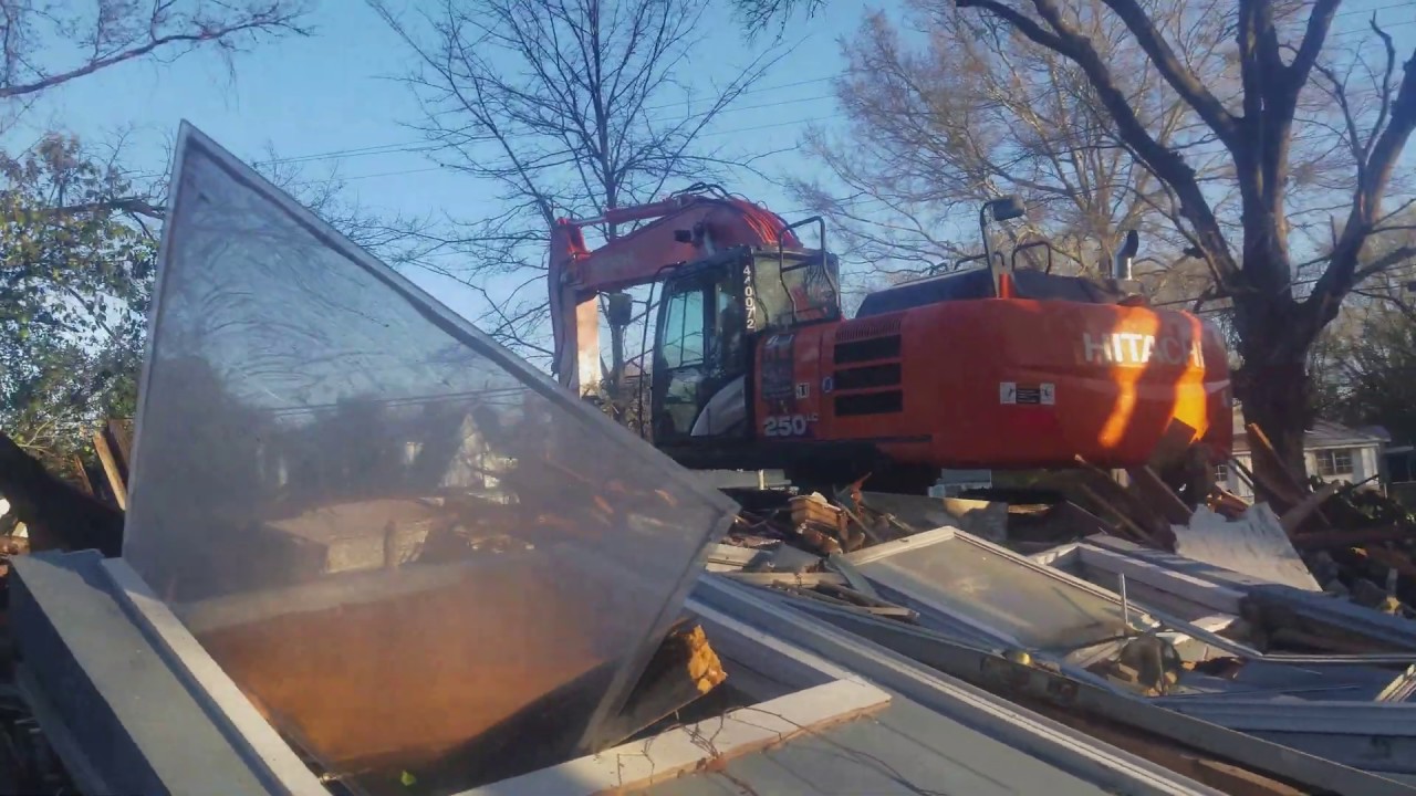 Hitachi Zaxis 250LC-6 Excavator Loading A Clement ScrapStar End Dump ...