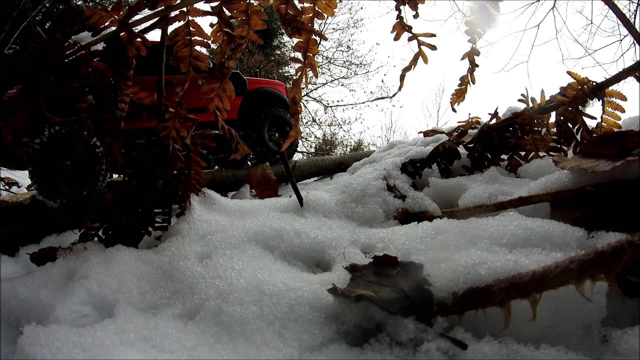 Land Rover Discovery III LR3 CC 01 winter at day - YouTube
