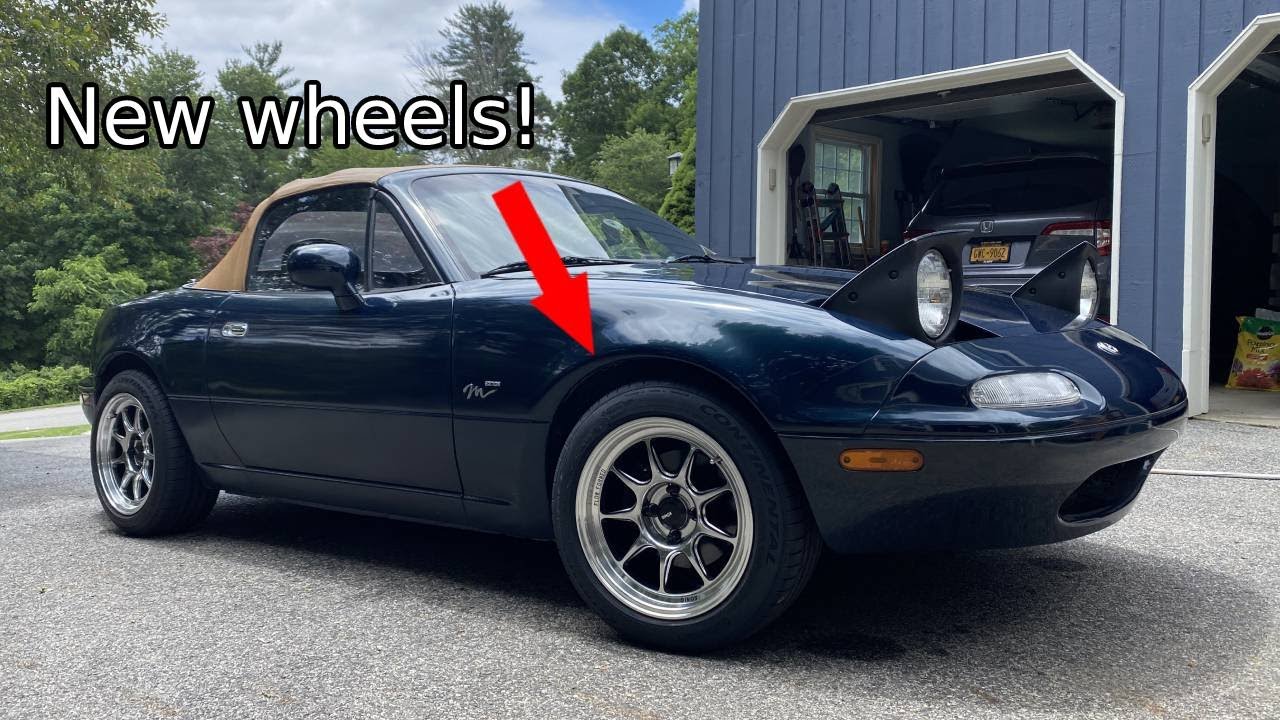 NA Miata gets new Konig wheels! - YouTube