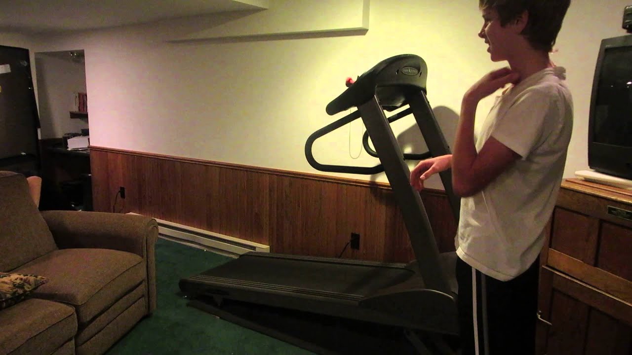 Football Auto-Snapper invented by Dominic - YouTube