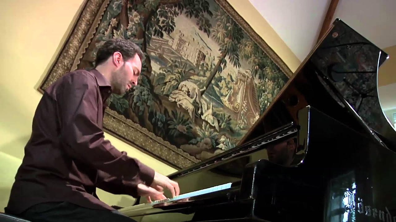 David Bismuth joue Saint-Saëns - Toccata - YouTube