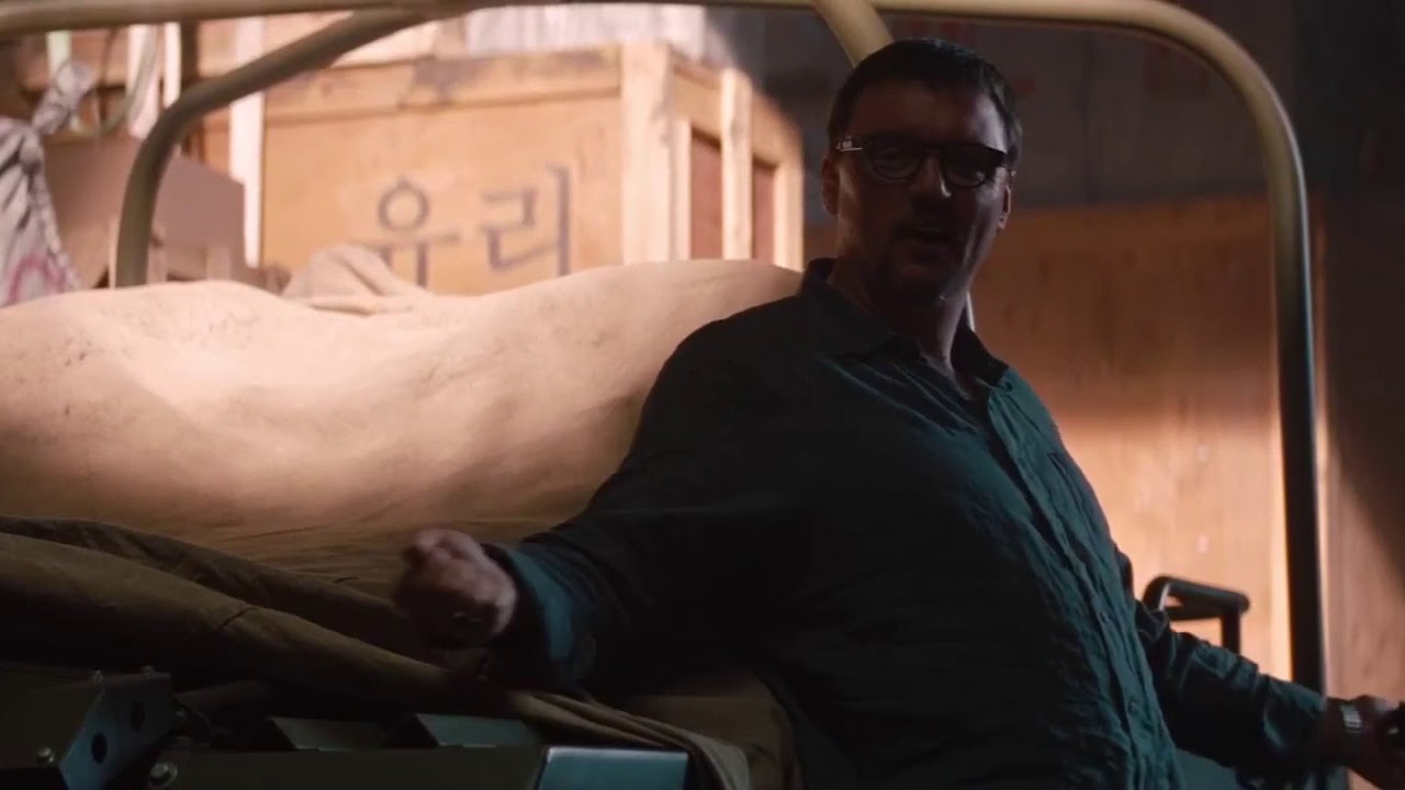 Ilia Volok in "Mission: Impossible - Ghost Protocol" with Tom Cruise ...