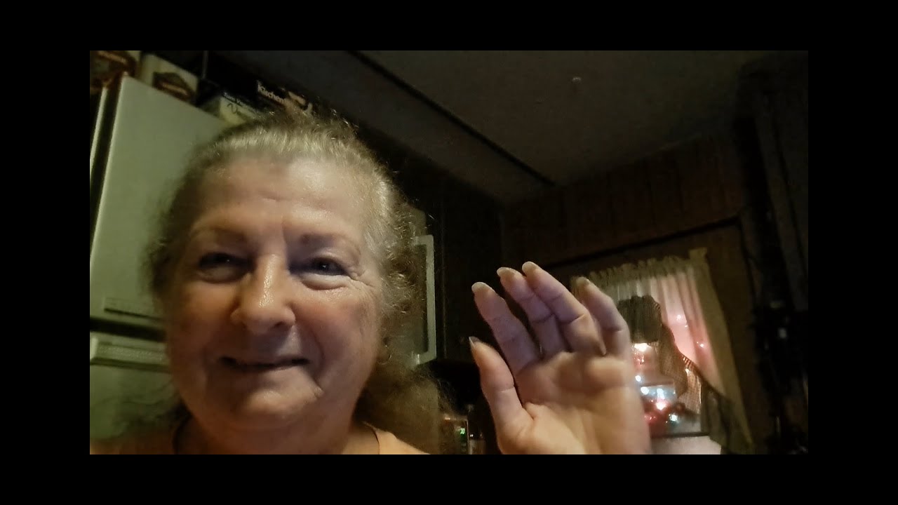 LATE NIGHT WITH LINDA - YouTube