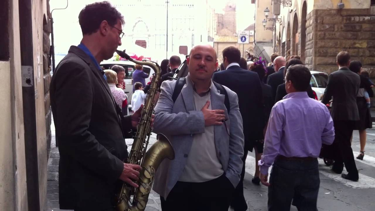 Garrisca al vento il Labaro VIOLA....................... - YouTube