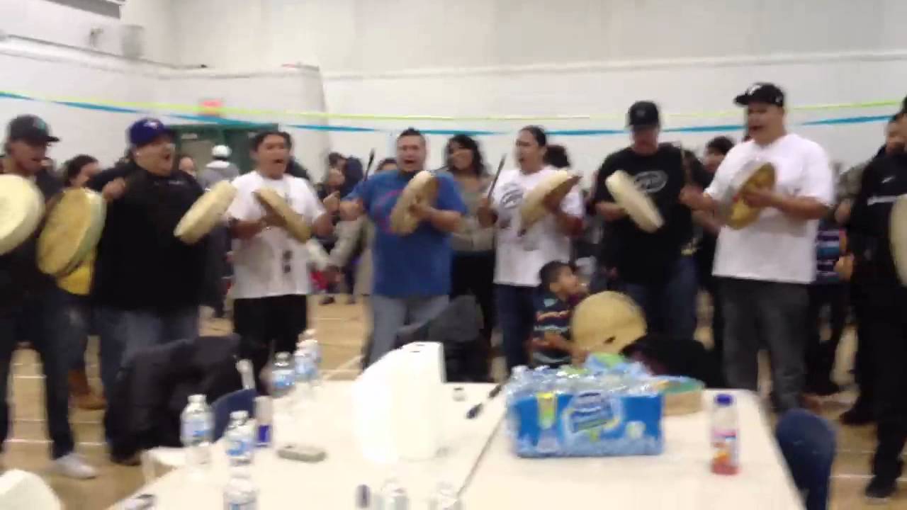 Cree confeds round dance @ Paul band - YouTube