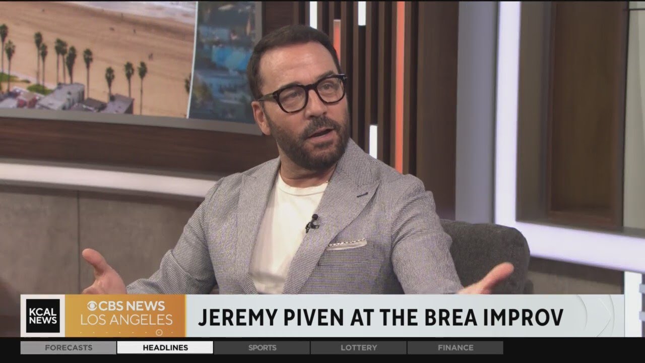 Jeremy Piven visits KCAL ahead of Brea Improv comedy nights - YouTube