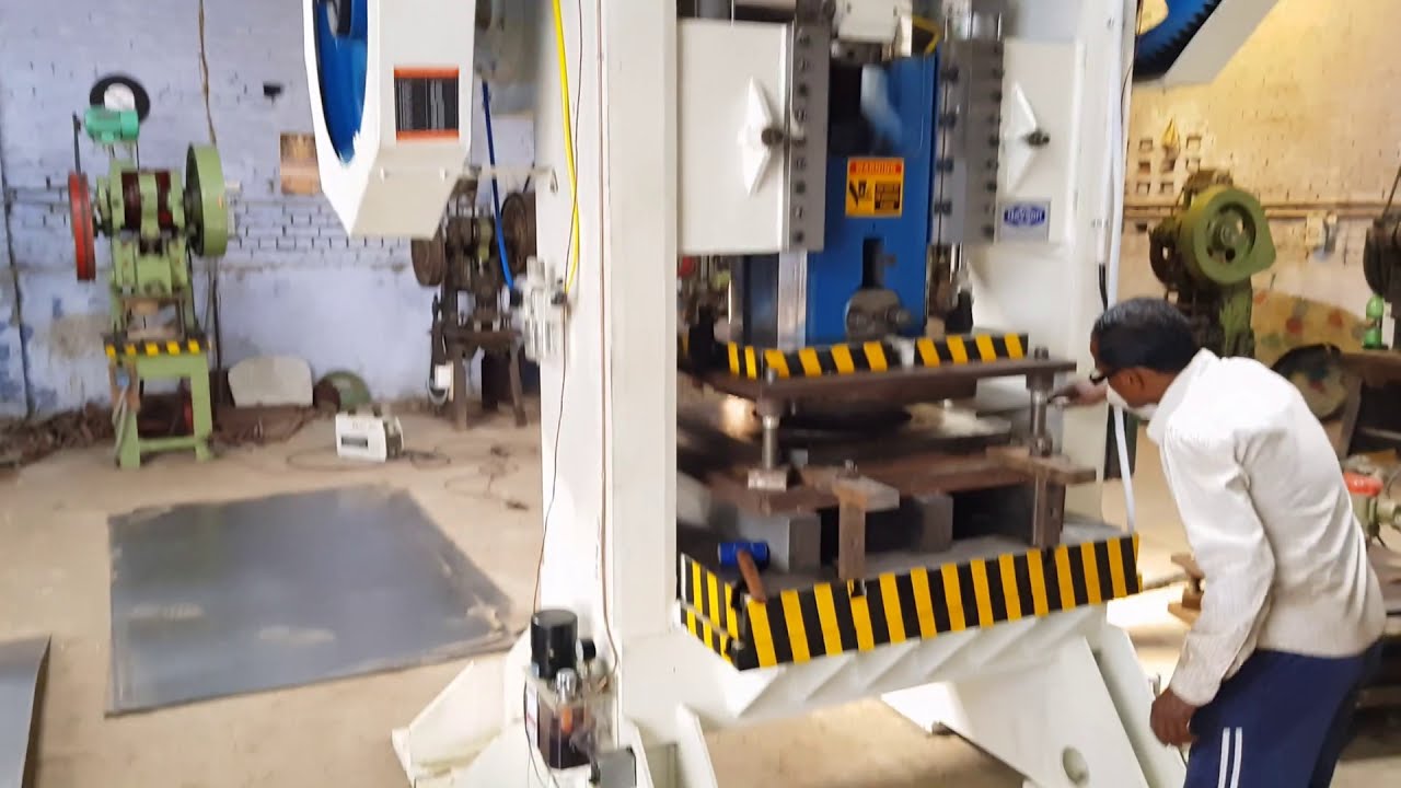 MECHANICAL POWER PRESS 100 Ton Devson - YouTube