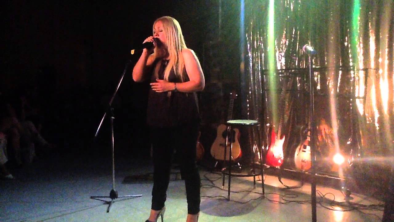 COMO VIVO SIN TI POR SANDRA JUAREZ - YouTube