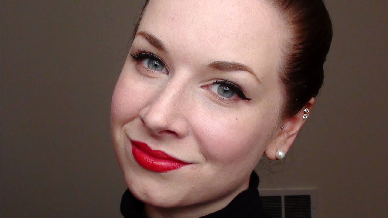 MAKEUP TUTORIAL: 4 Minute Pinup! - YouTube