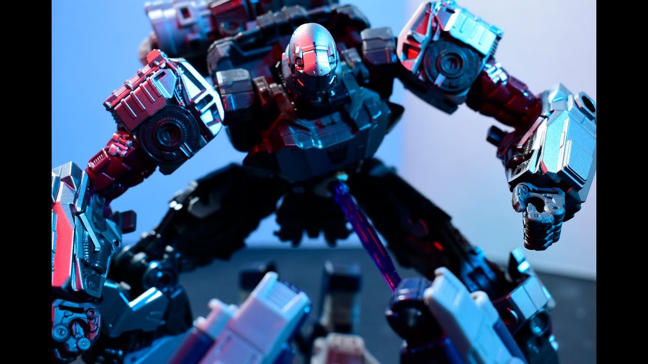 Starscream tries to kill Megatron, again (Transformers studio series ...