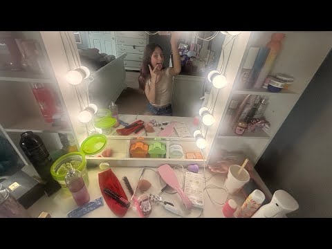 Clean my vanity with me￼