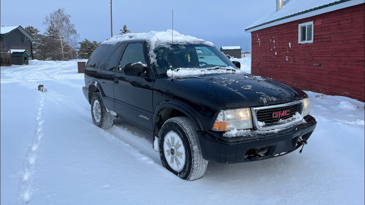 Off roading in my 2005 GMC Jimmy! - YouTube