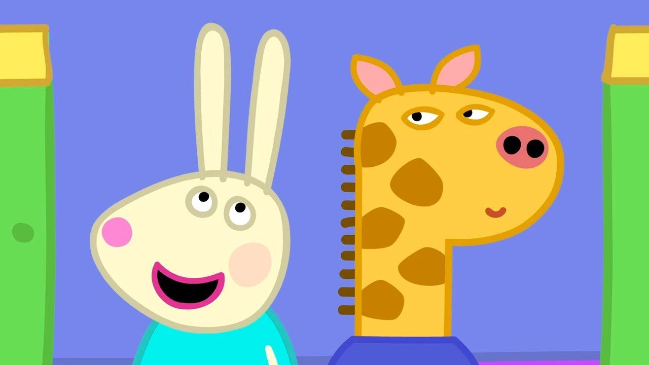 Peppa Pig meets Gerald Giraffe 🐷 🦒 Adventures With Peppa Pig - YouTube