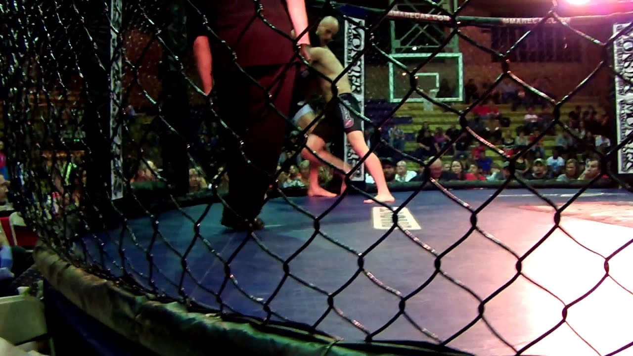 Jim Harness vs Brian Scherer GE Fights Pride - YouTube