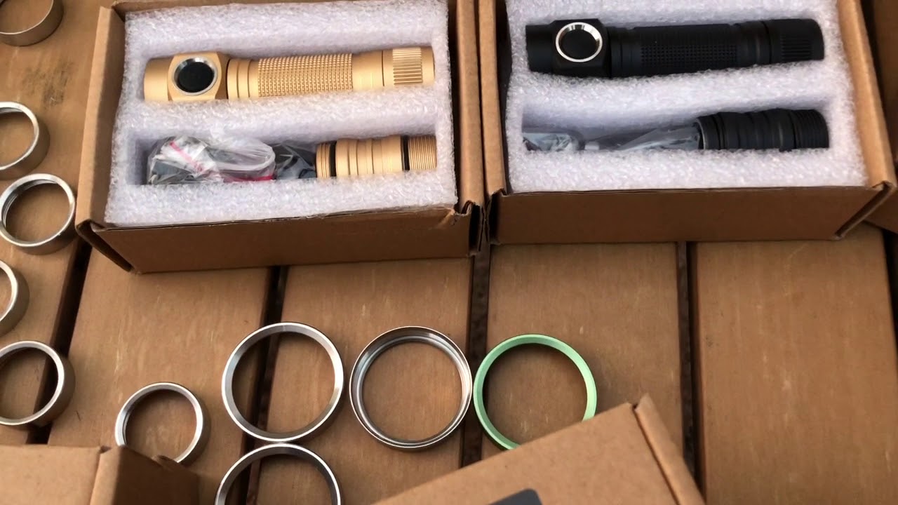 Emisar D4 V2 Farben und Zubehör Emisar D4 V2 - YouTube