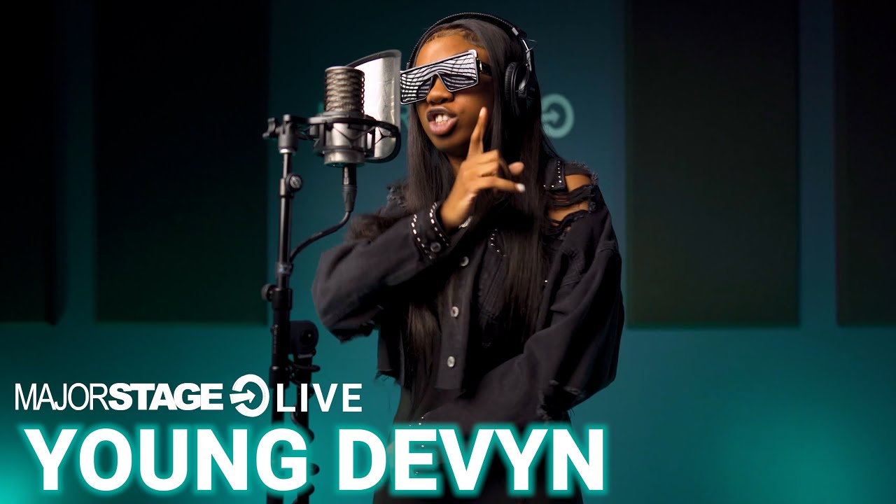 YOUNG DEVYN - STRAIGHT TO IT | MAJORSTAGE LIVE STUDIO PERFORMANCE - YouTube