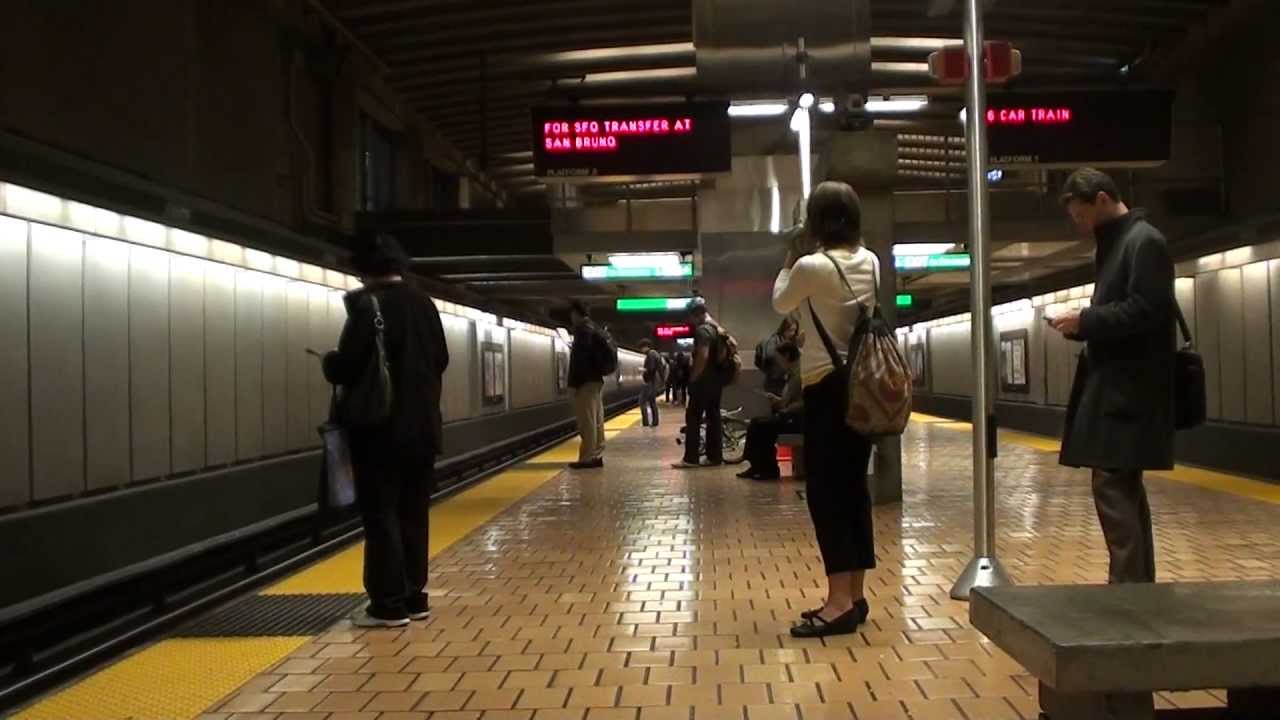 San Francisco/Millbrae Train Arriving at Ashby BART (HD) - YouTube