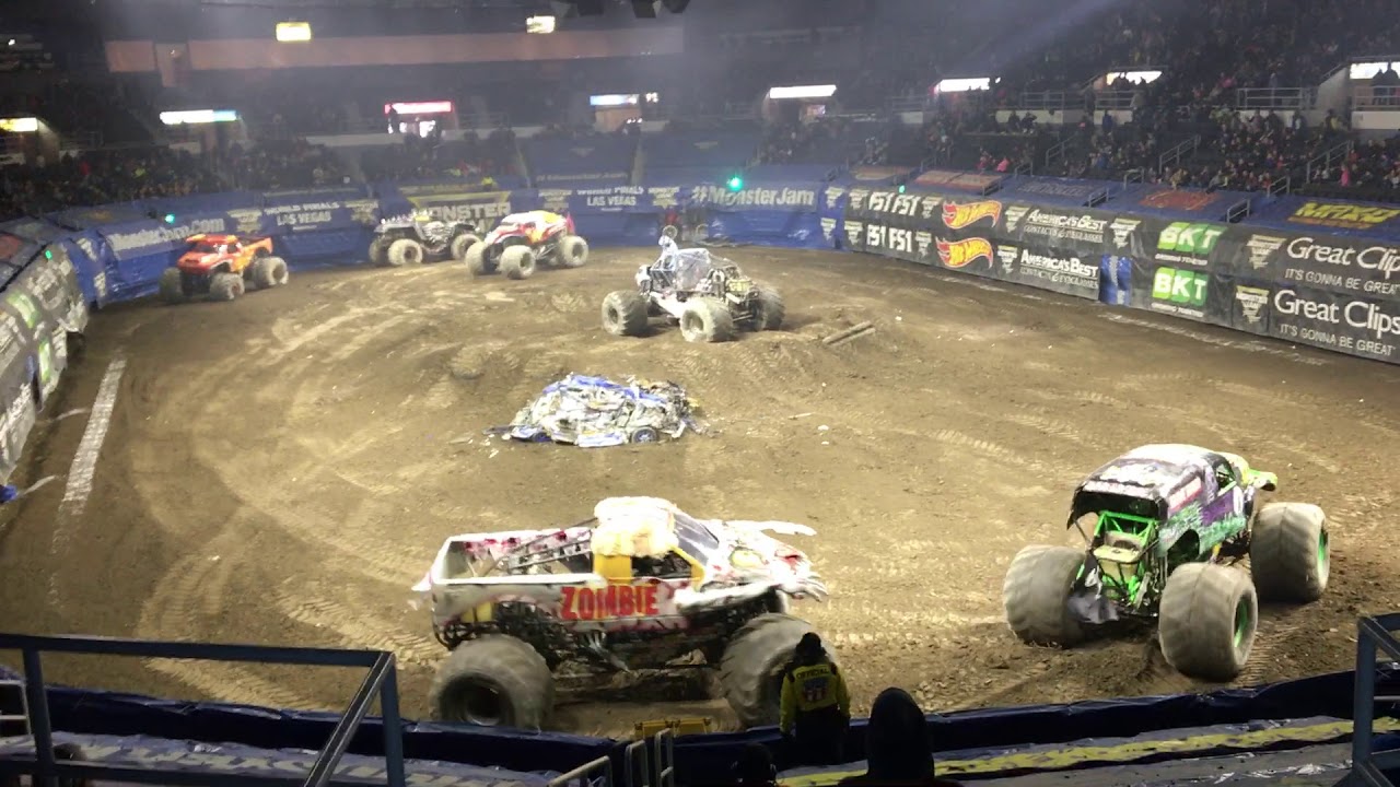 Monster Jam Providence 3-11-2018 Closing - YouTube