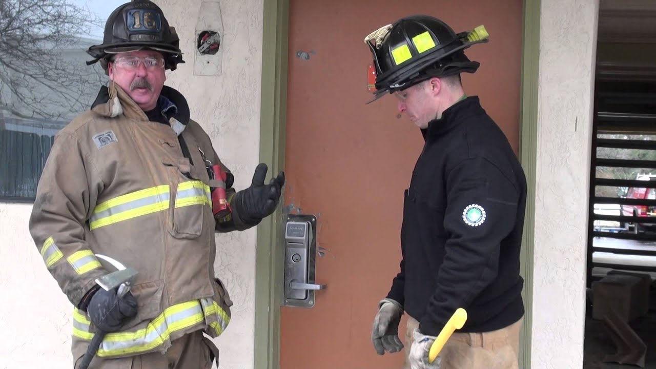 Tim Wyckoff and JD Visbinder discuss how to set the halligan tool - YouTube