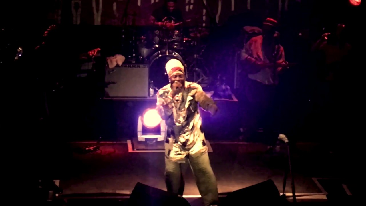 Capleton & The Prophecy Band - Jah Jah City - Live @ U-Club, Wuppertal ...