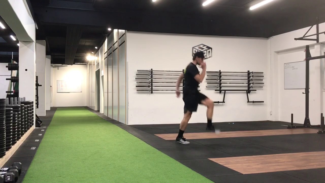 HIGH KNEE SKIP - YouTube