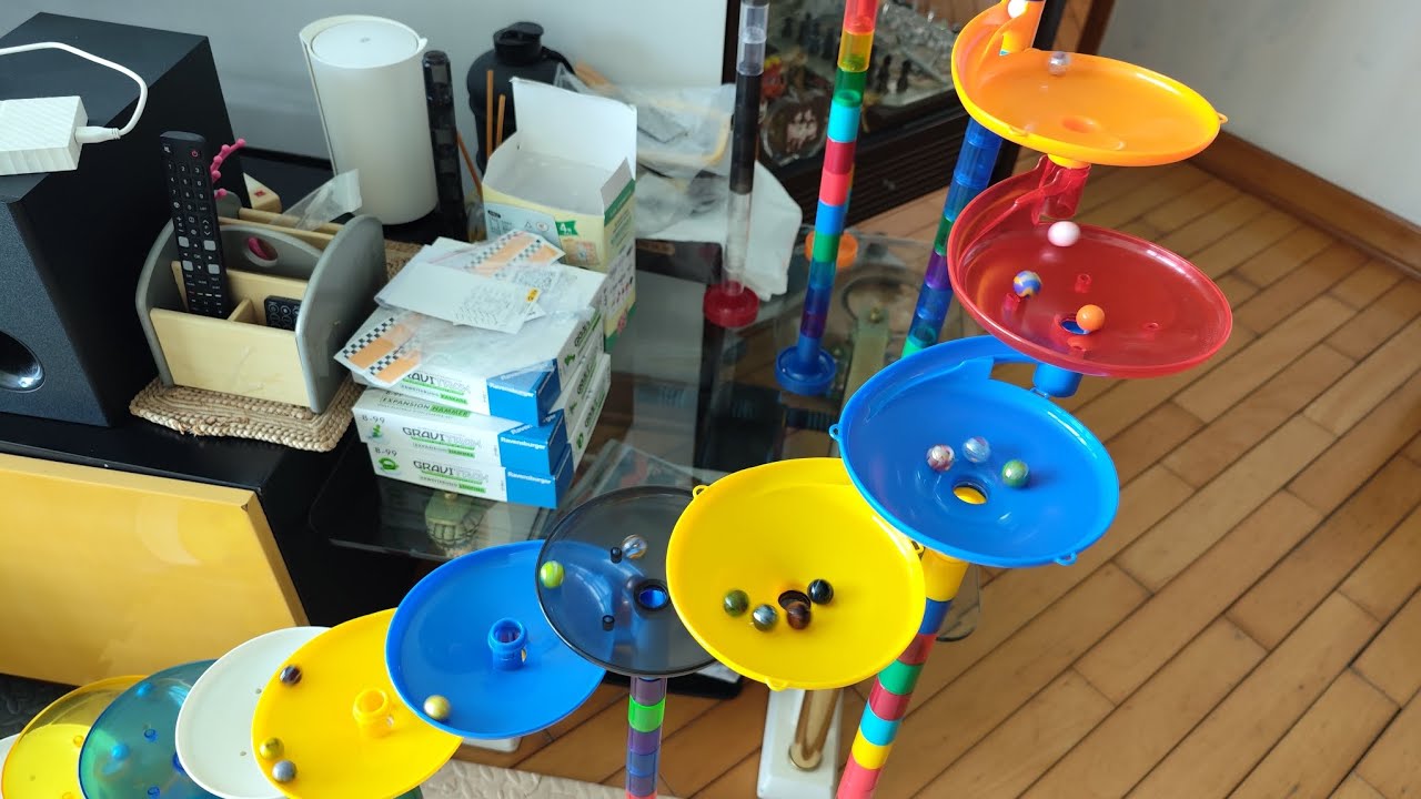 Funnel Spinning Marble Run with 45 marbles! - YouTube