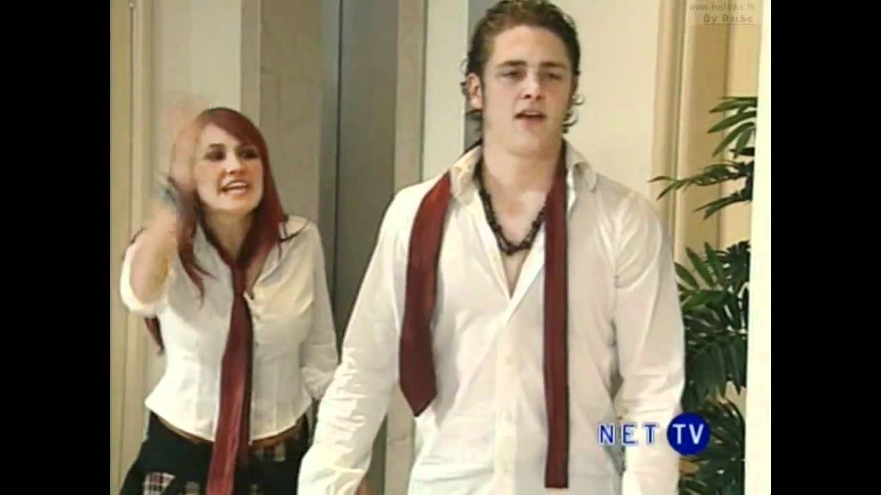 Rebelde - Lupita y Roberta sorprenden a Diego y a Lola HD - YouTube